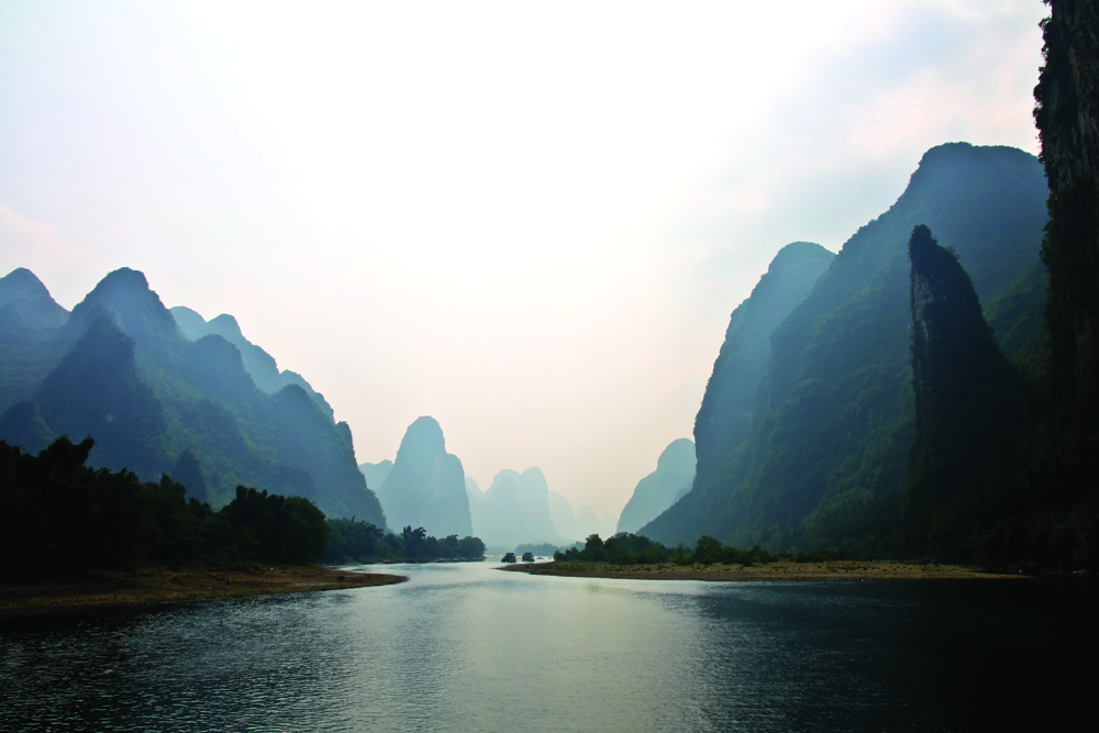 LOW COST photographer "เที่ยวสะสมไมล์ ถ่ายสะสมฝีมือ"